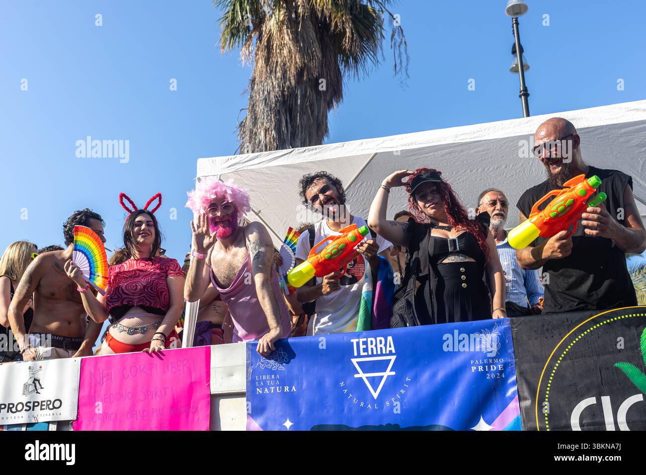 Palermo, Italy. 21st June, 2025. Thousands march in Palermo against ...