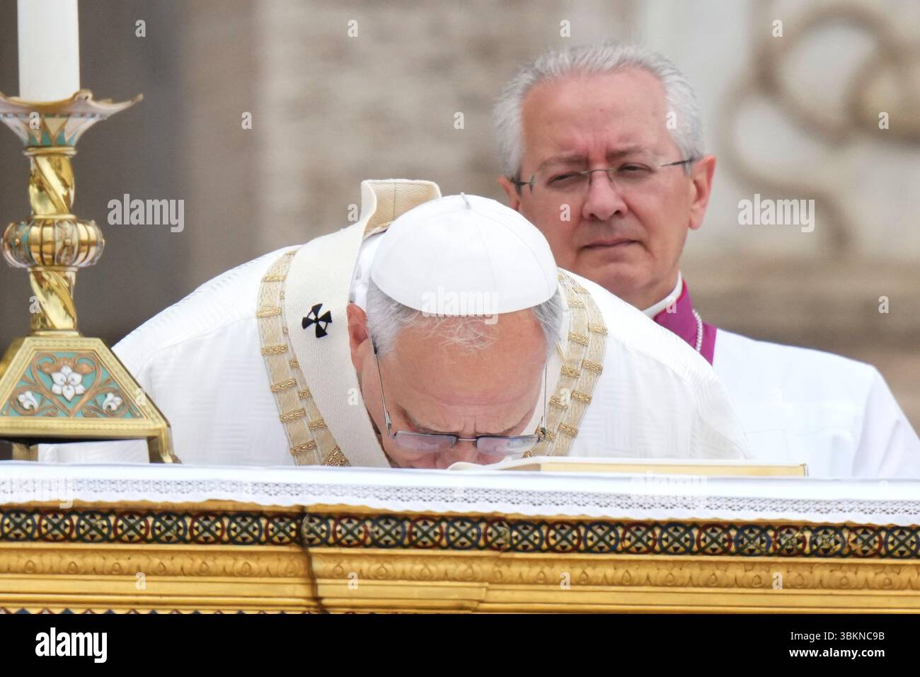 Pope Leo XIV celebrates Mass on Corpus Christi Day in St. John Latheran ...