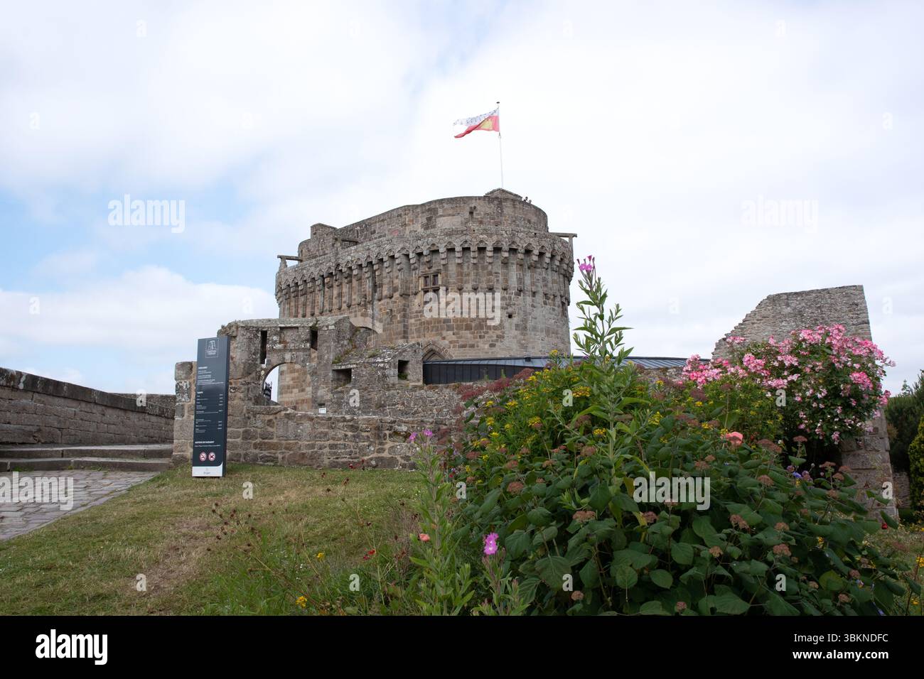 Chateau de Dinan Stock Photo - Alamy