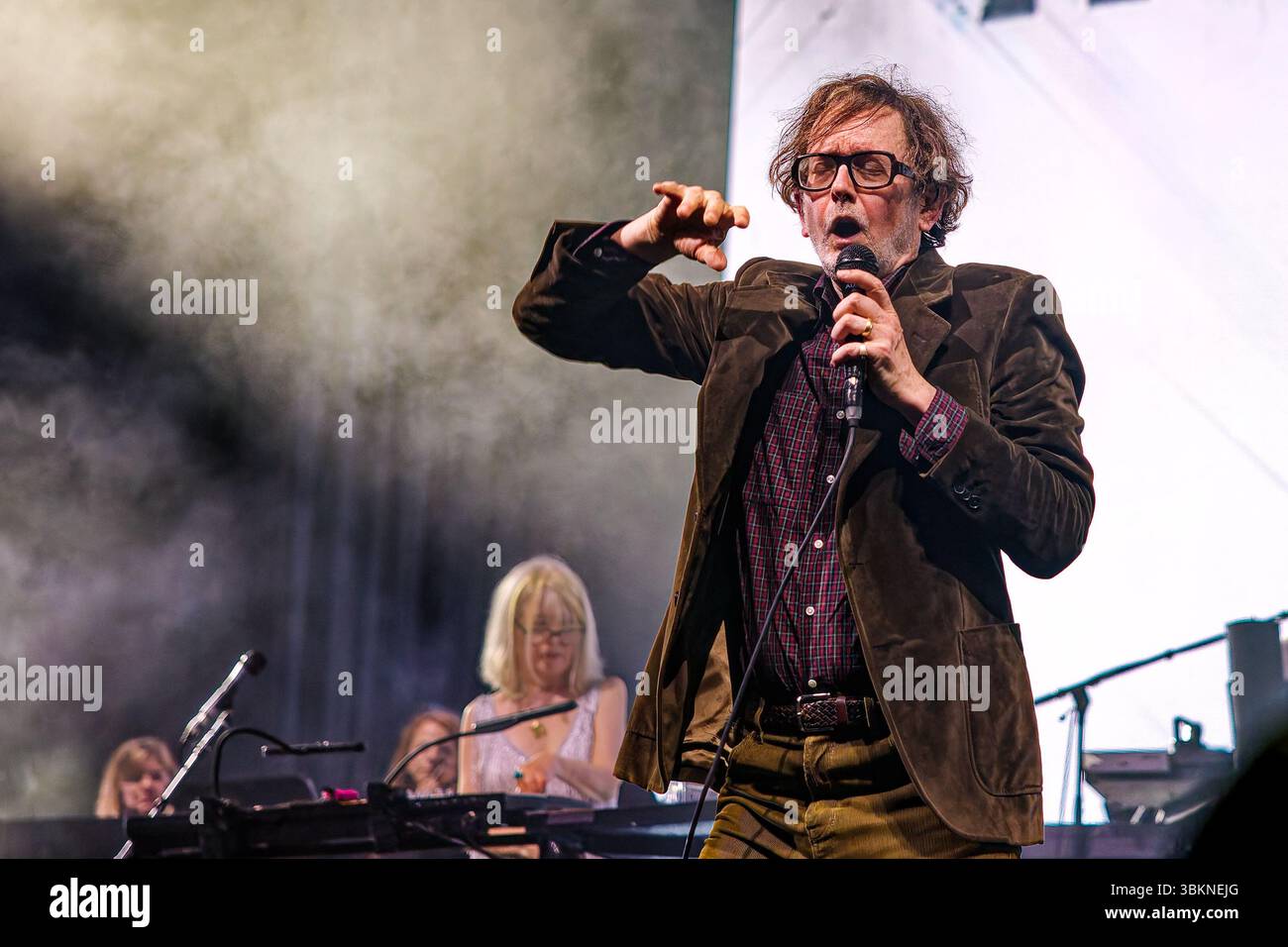 Pulp manchester 2025 hi-res stock photography and images - Alamy