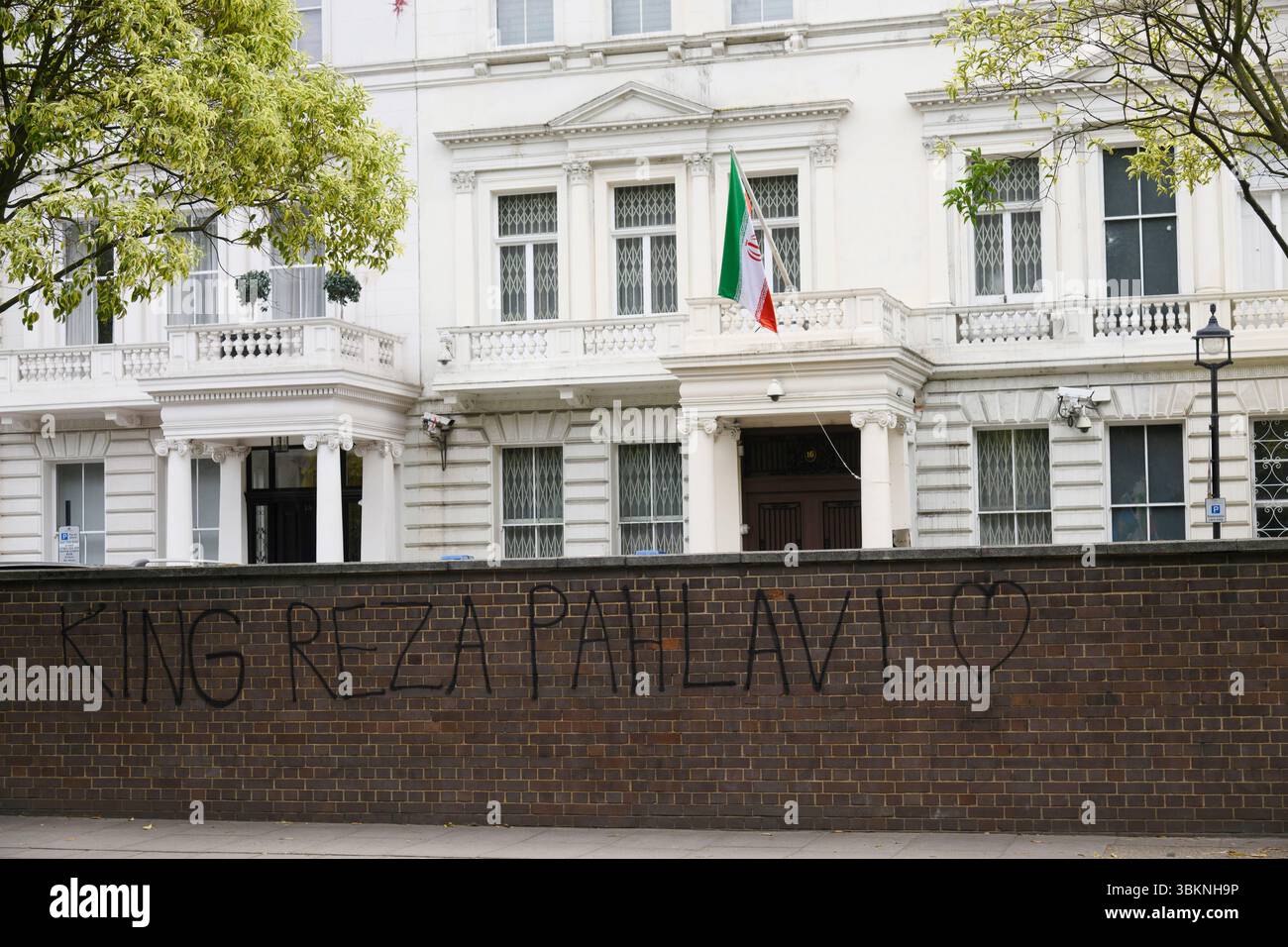 22/06/2025. London, UK Graffiti words “King Reza Pahlavi” with ...