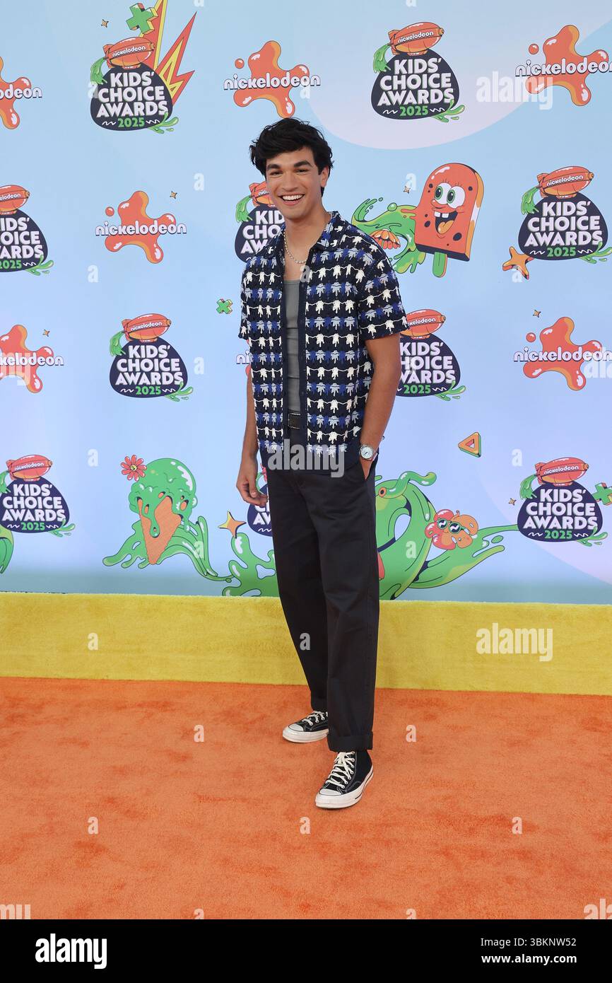 Jacob Rodriguez attends the 2025 Nickelodeon Kids' Choice Awards at ...