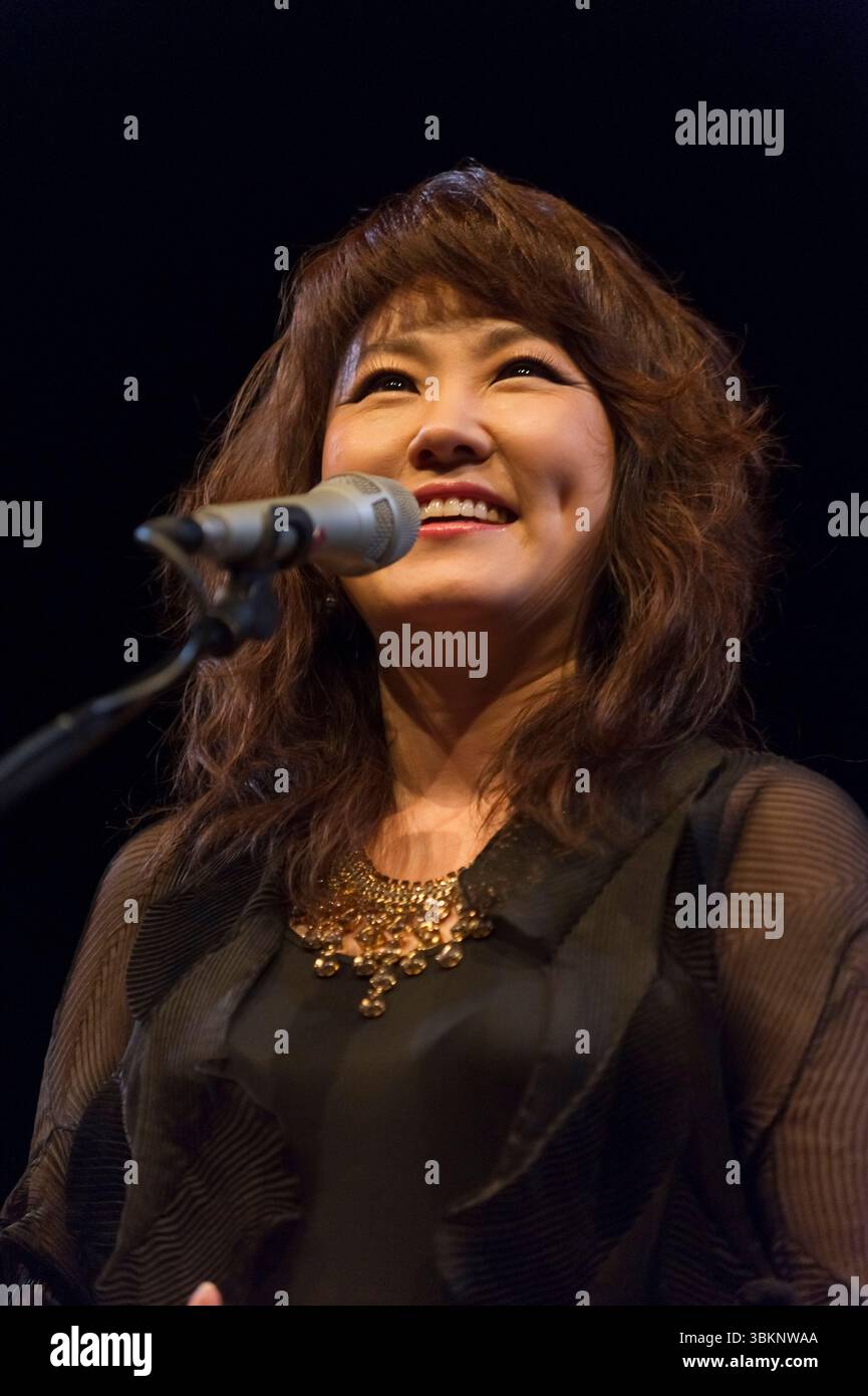 The korean singer Youn Sun Nah live at Flagey in Brussels | La ...