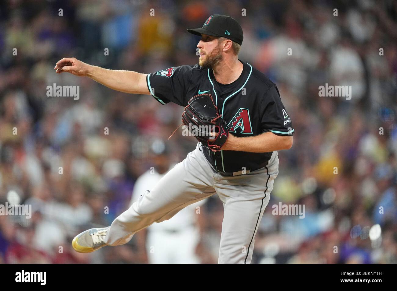 Arizona Diamondbacks starting pitcher Merrill Kelly (29) in the sixth ...