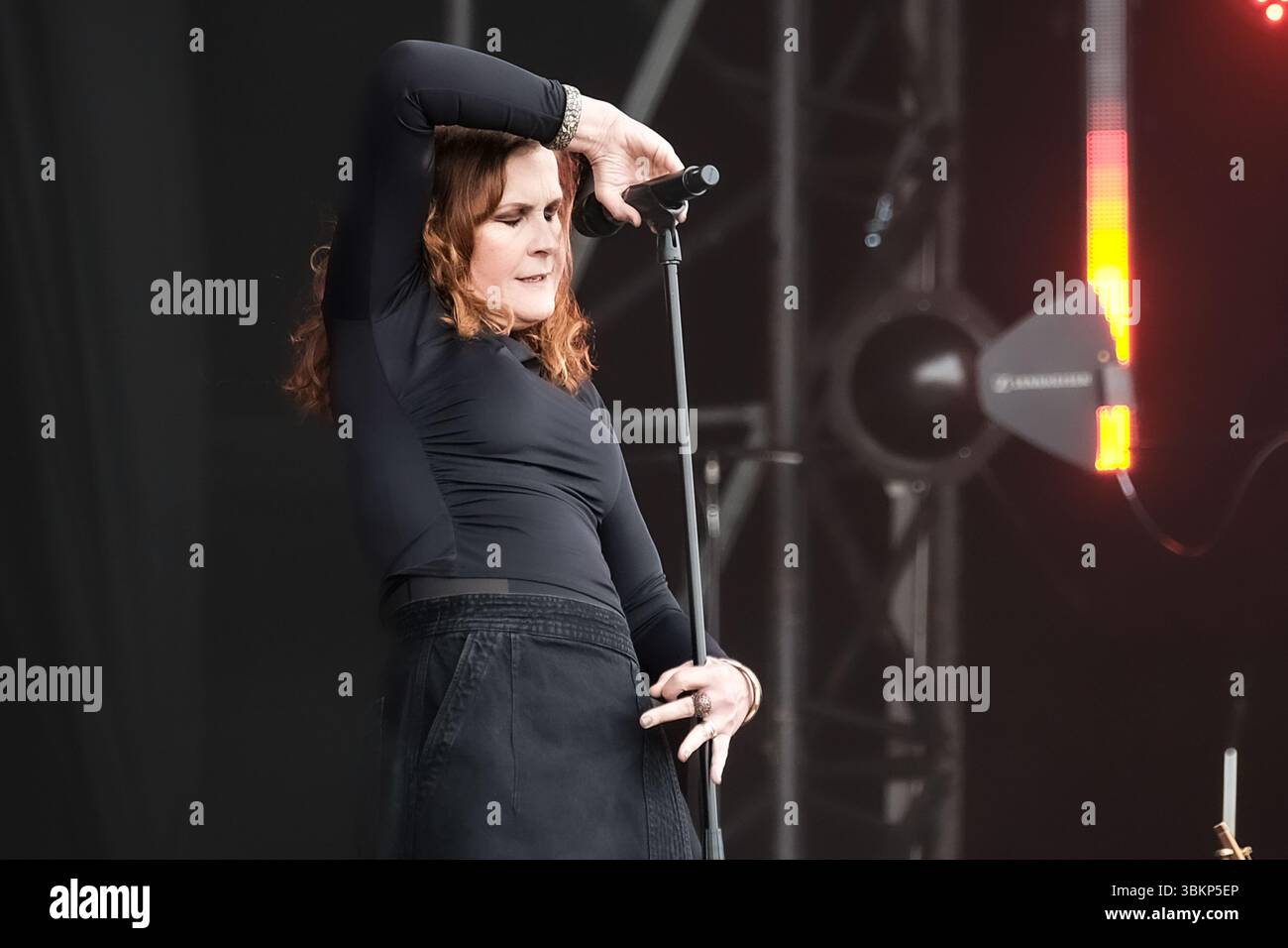 Newport, UK. 22nd June, 2025. English singer songwriter Geneviève ...