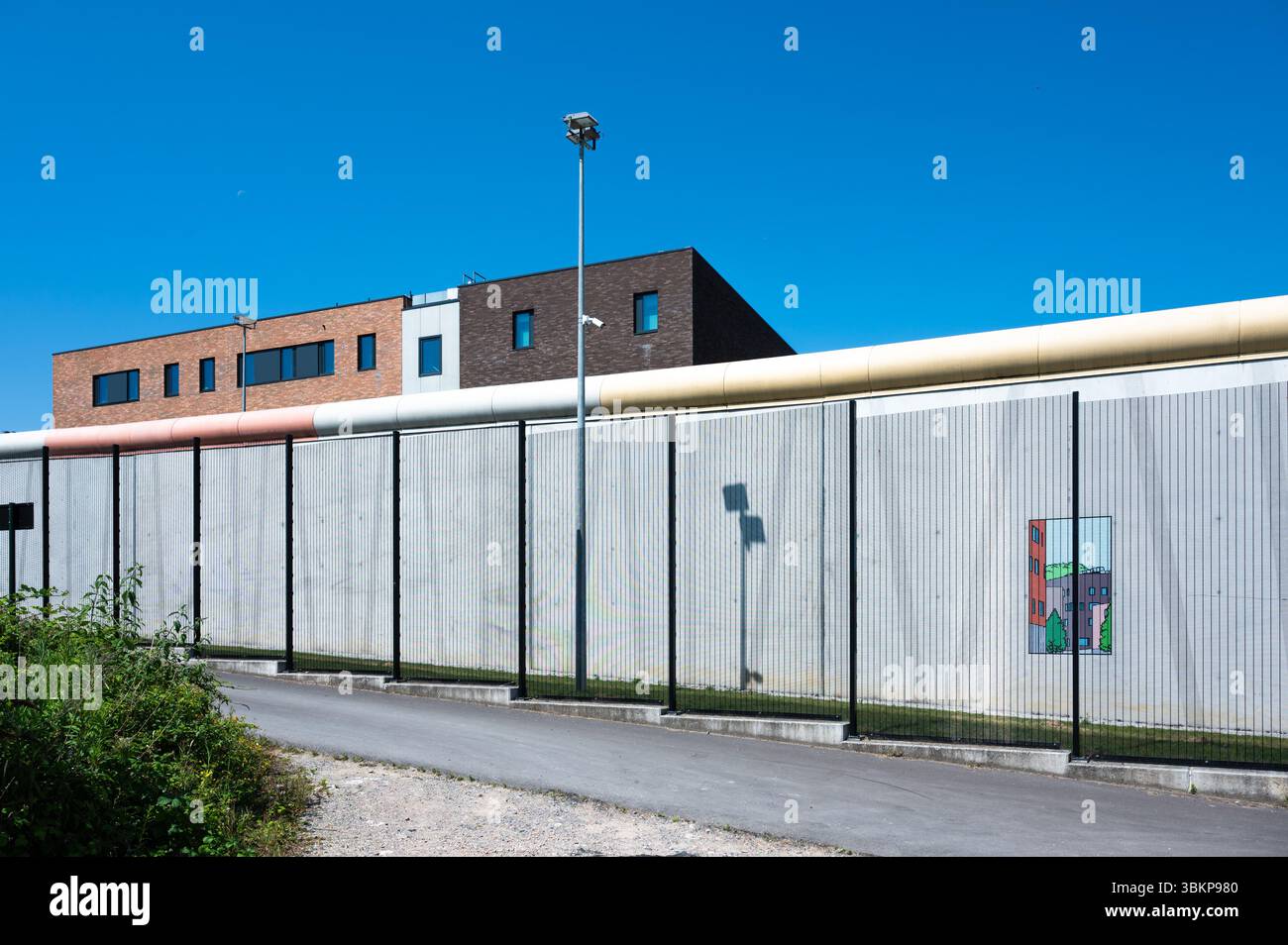Safety wall at the prison of Haren, a new penitentiary institution ...
