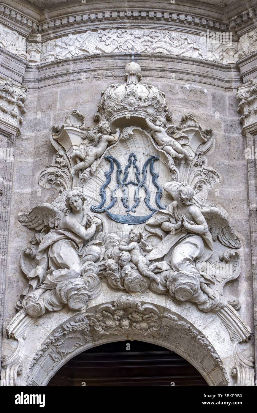 Detail with statues of the religious representation of the Gothic ...