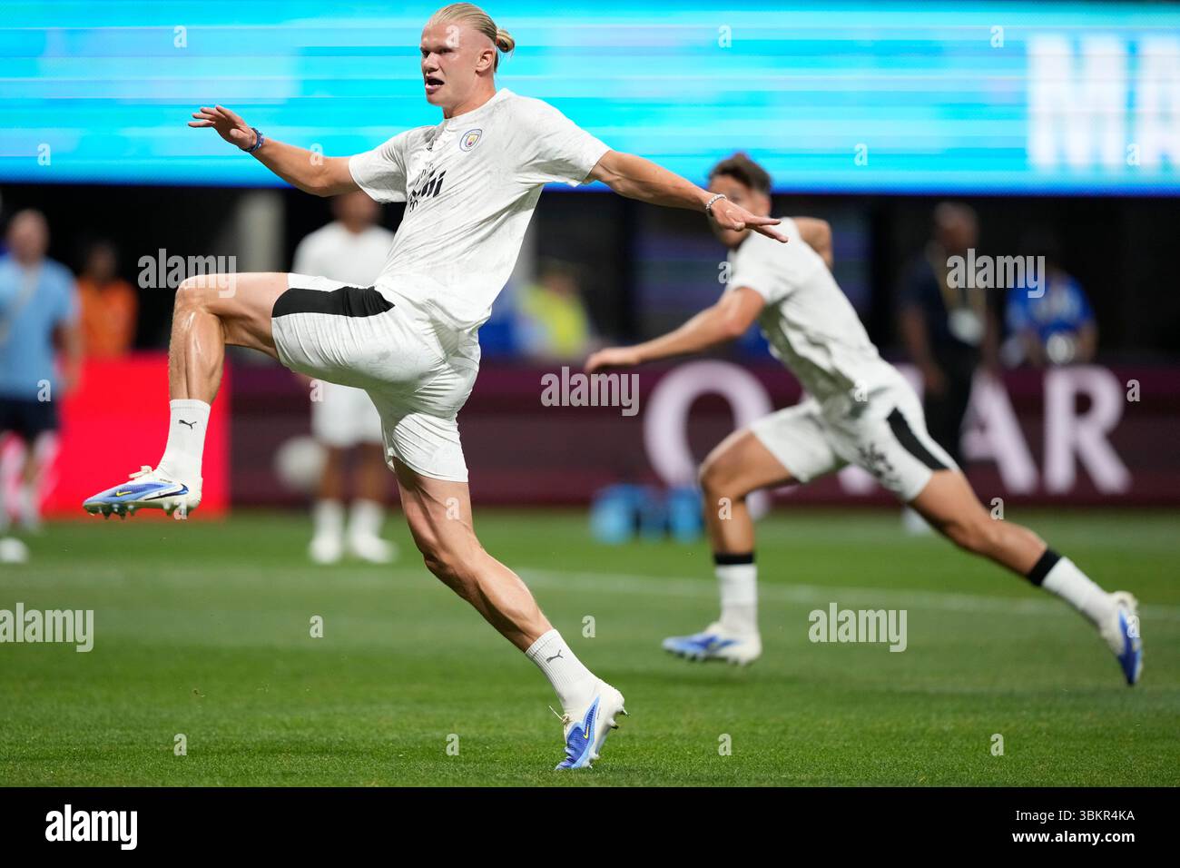 Manchester City's Erling Haaland warms up prior to the Club World Cup ...
