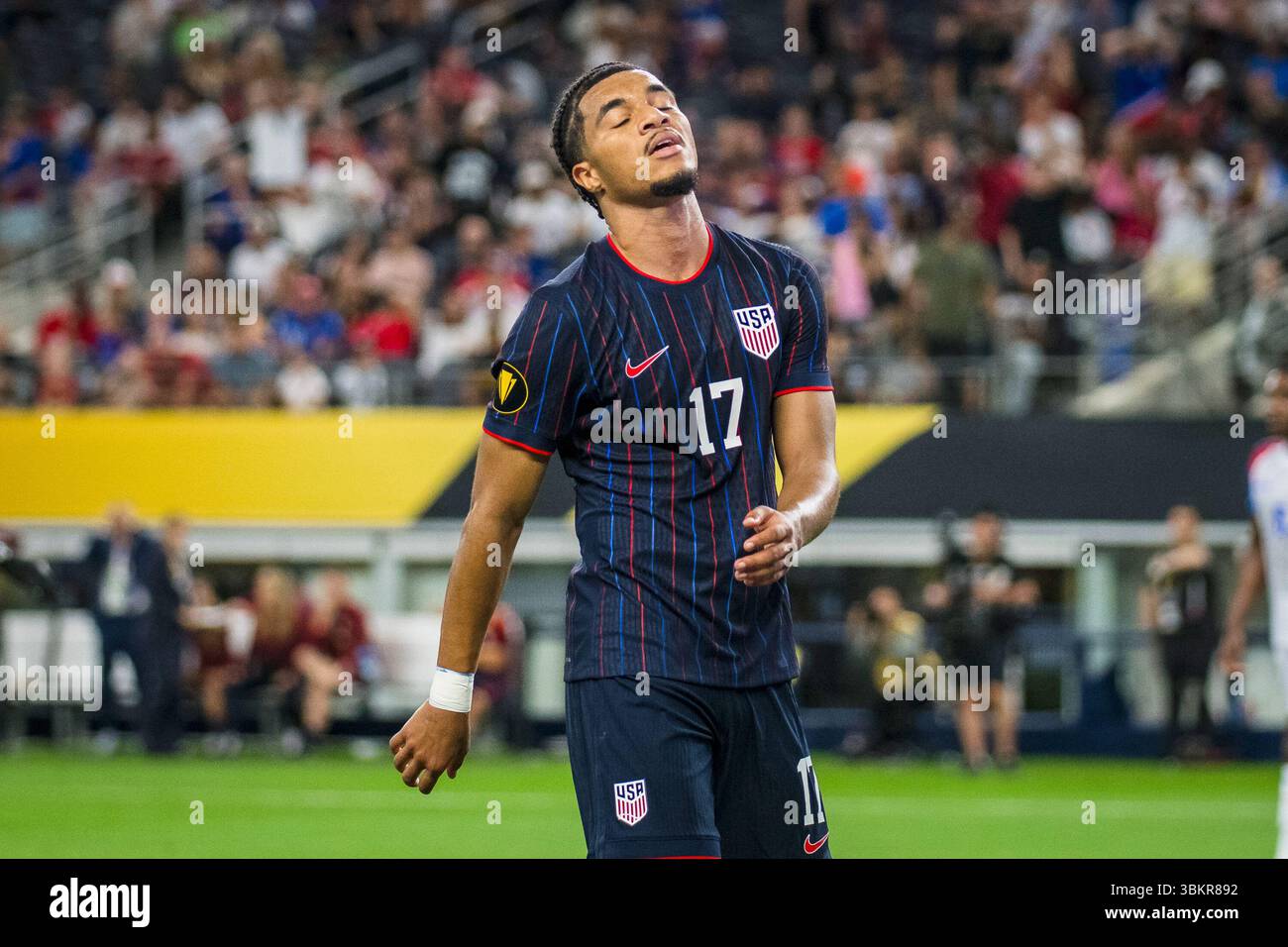 United States forward Malik Tillman (17) reacts after missing a chance ...
