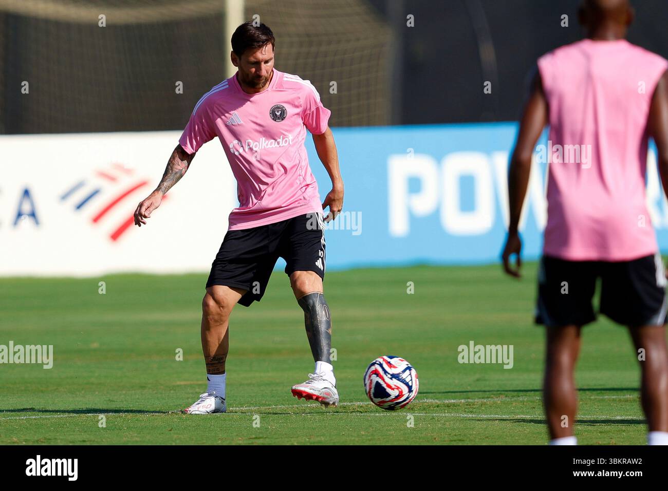 FORT LAUDERDALE, FL - JUNE 22: Lionel Messi (10) of Inter Miami CF ...