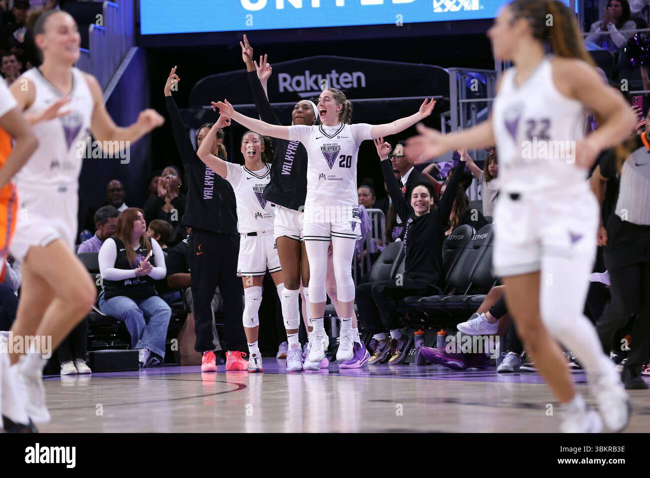 Golden State Valkyries' Kate Martin and Kaitlyn Chen celebrate a ...