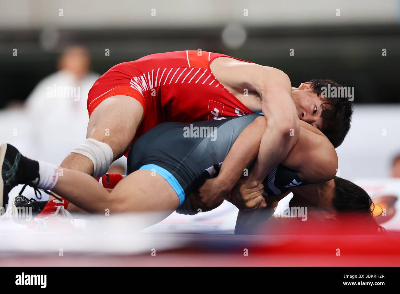 Tokyo, Japan. 21st June, 2025. (Top-Bottom) Yoshinosuke Aoyagi, Shuya Miura Wrestling : Meiji ...