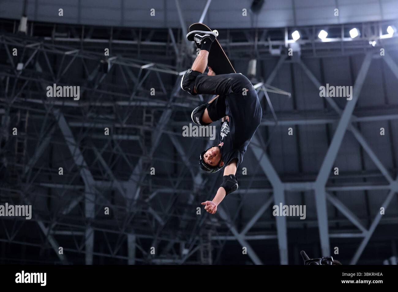 Osaka, Japan. 21st June, 2025. Moto Shibata (JPN) Skateboarding : X ...