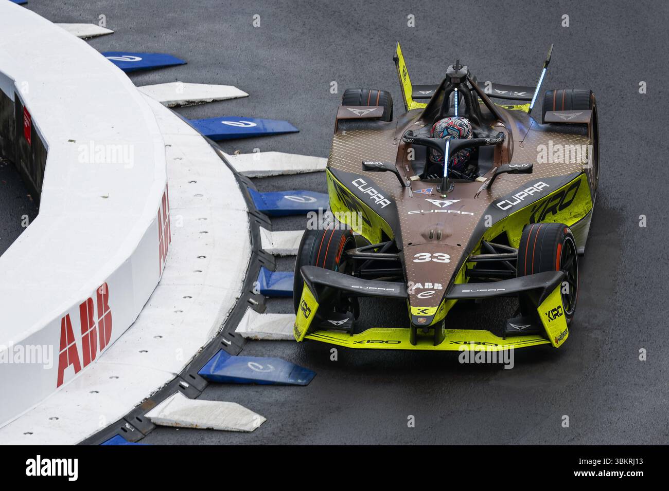 33 TICKTUM Dan (gbr), Kiro Race Co, Porsche 99X Electric WCG3, action ...