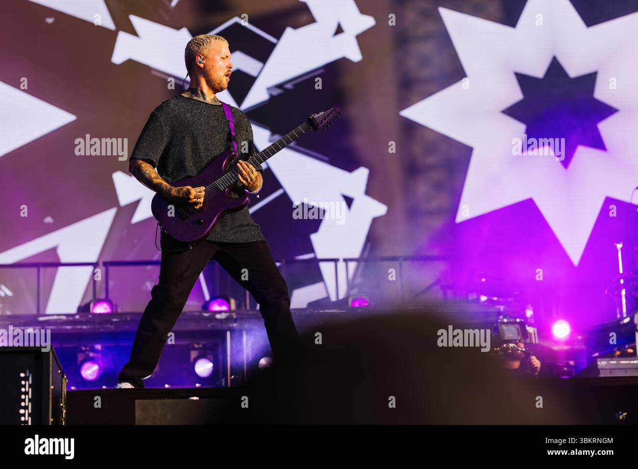 Daniel haniss guitarist hi-res stock photography and images - Alamy