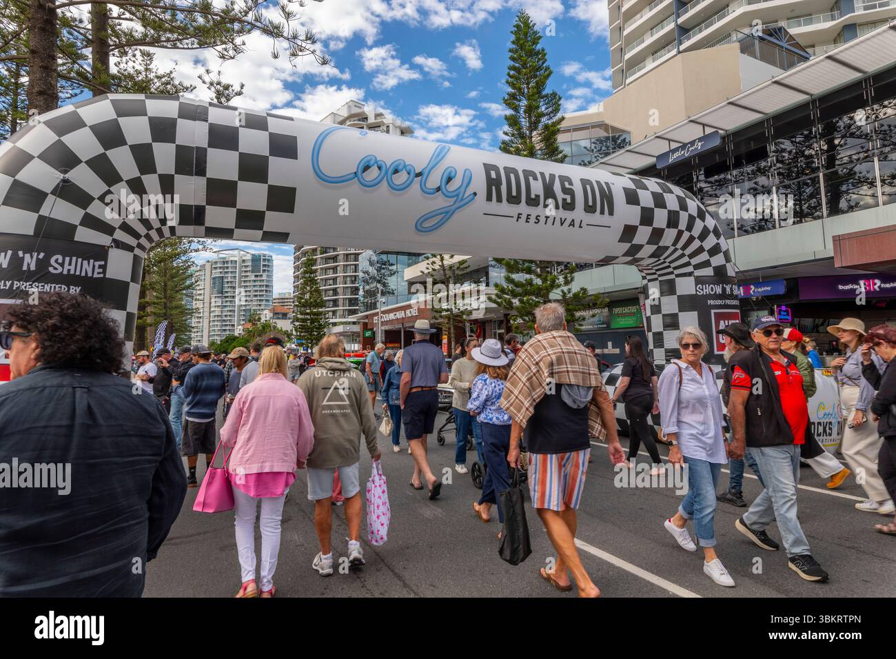 The Cooly Rocks On 2025 Retro Festival at Coolangatta, Gold Coast ...