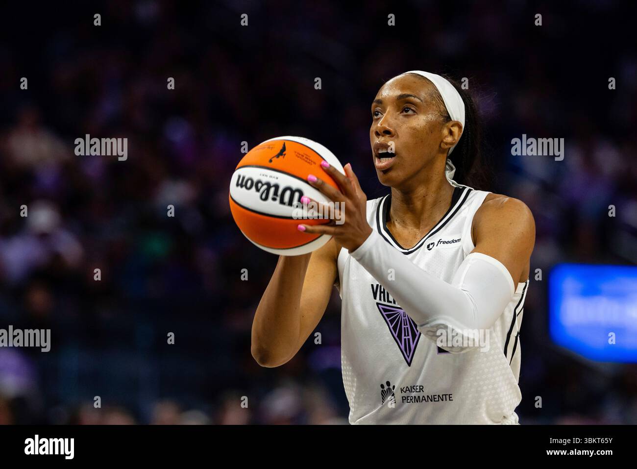 SAN FRANCISCO, CA - JUNE 22: Golden State Valkyries forward Kayla ...
