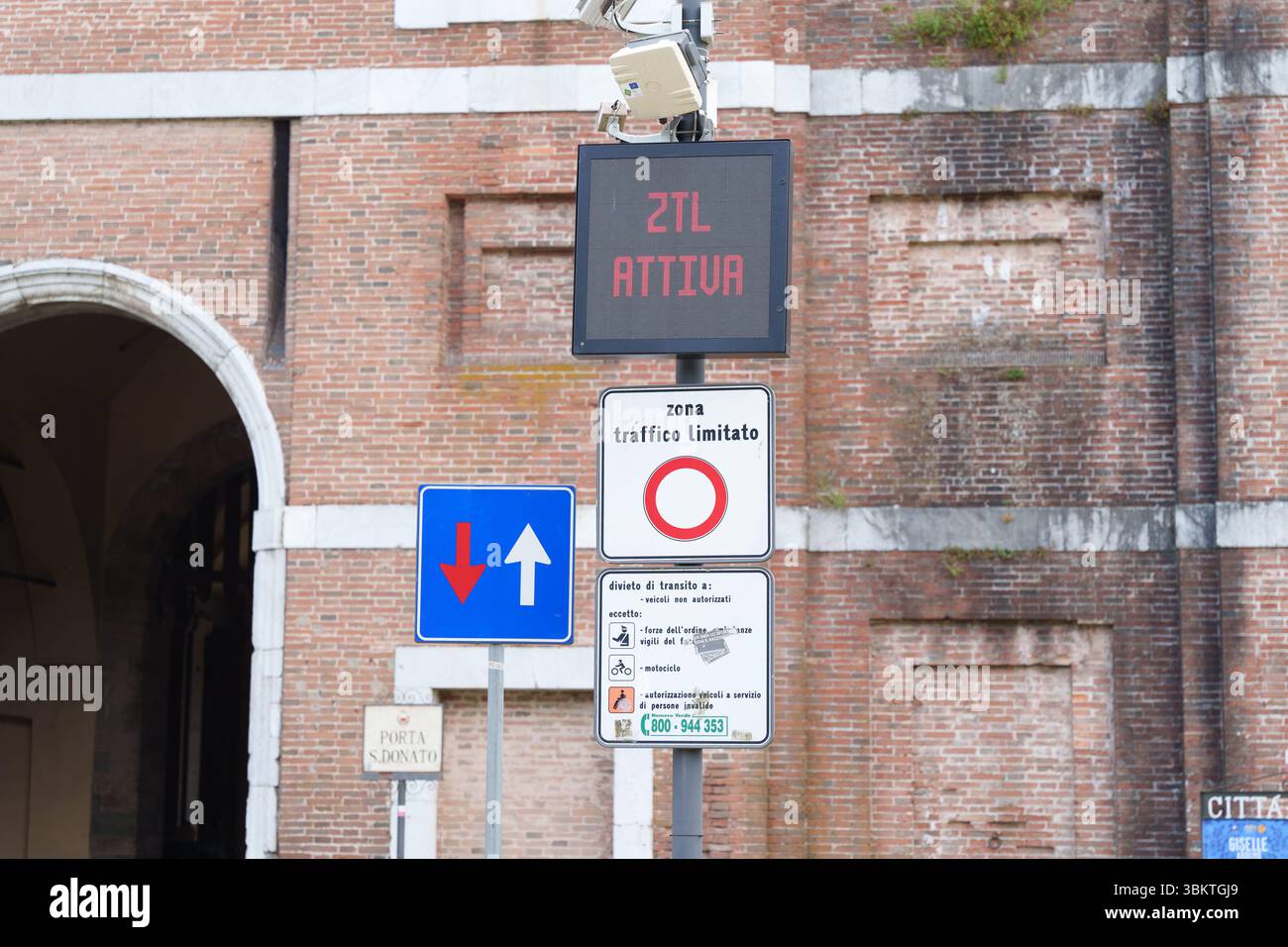 Traffic sign showing limited traffic zone (ZTL) active near historic ...