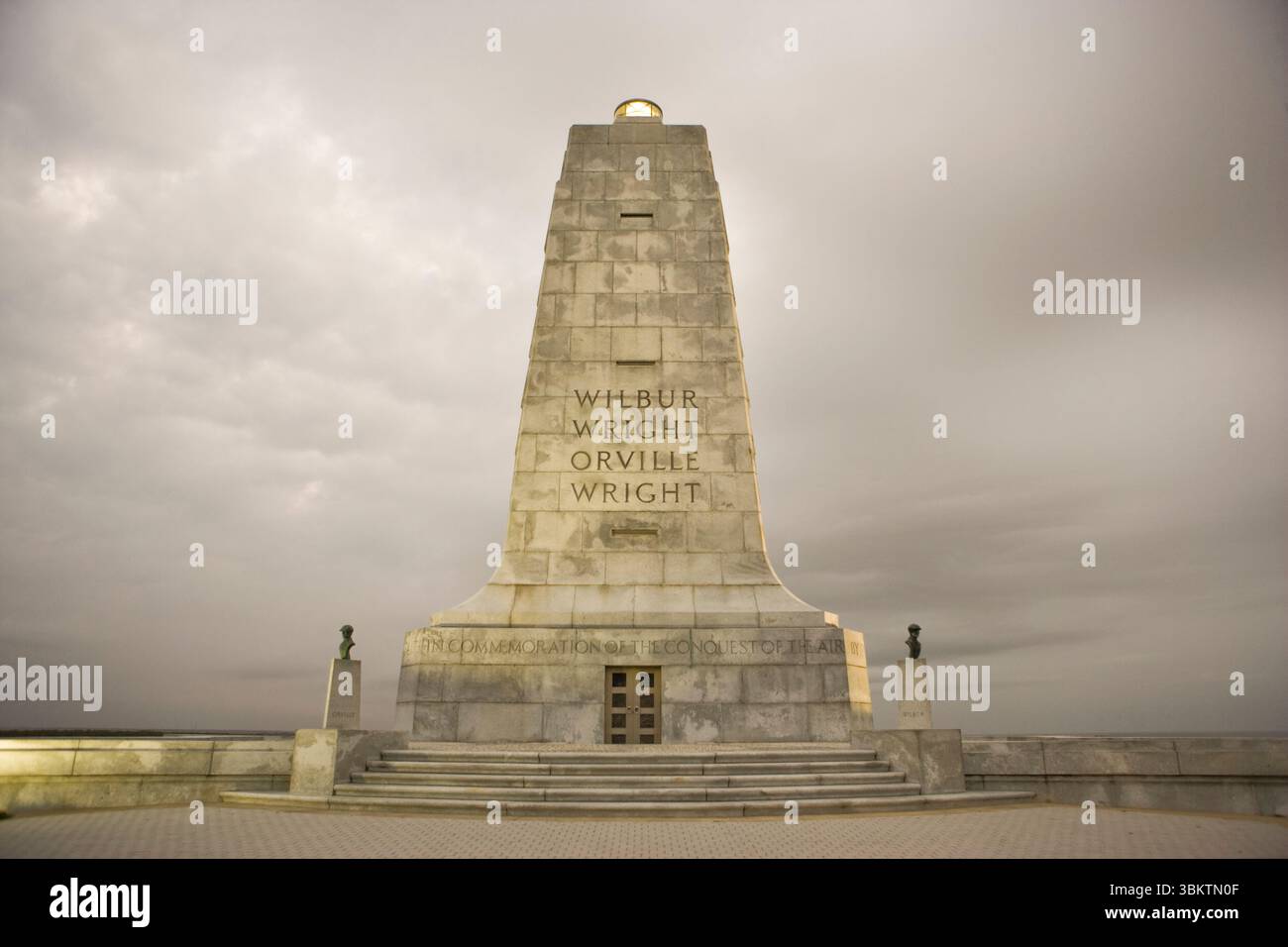 Hilltop monument to commemorate the Wright brothers historic first ...