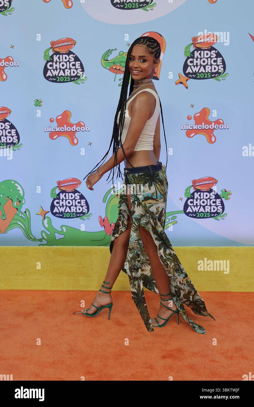 Images alamy hangar hi-res stock photography and images - Alamy