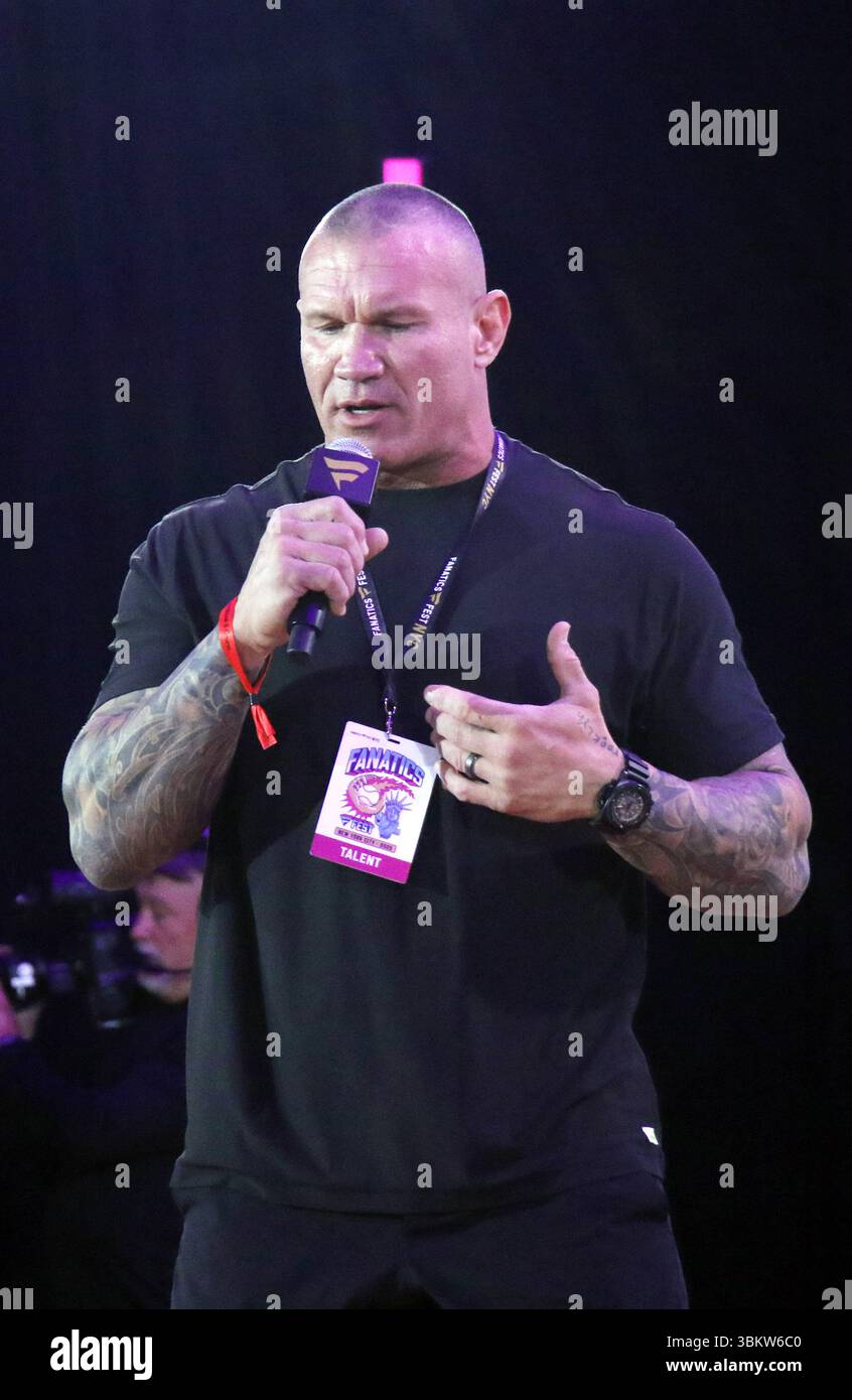 NEW YORK, NY - JUNE 21: Randy Orton at day 2 of Fanatics Fest NYC 2025 ...