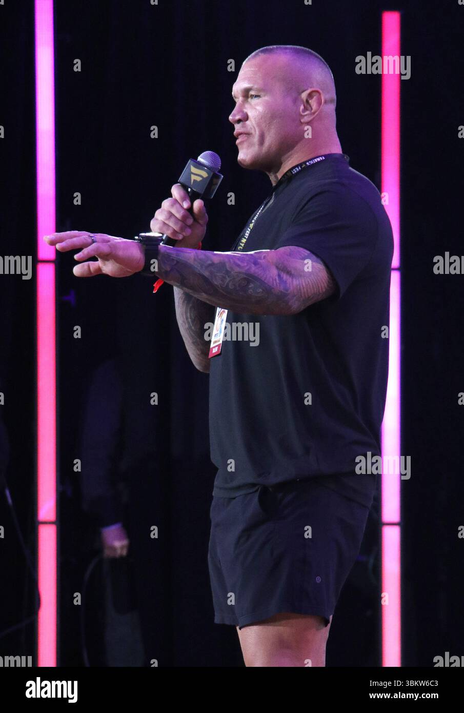 NEW YORK, NY - JUNE 21: Randy Orton at day 2 of Fanatics Fest NYC 2025 ...