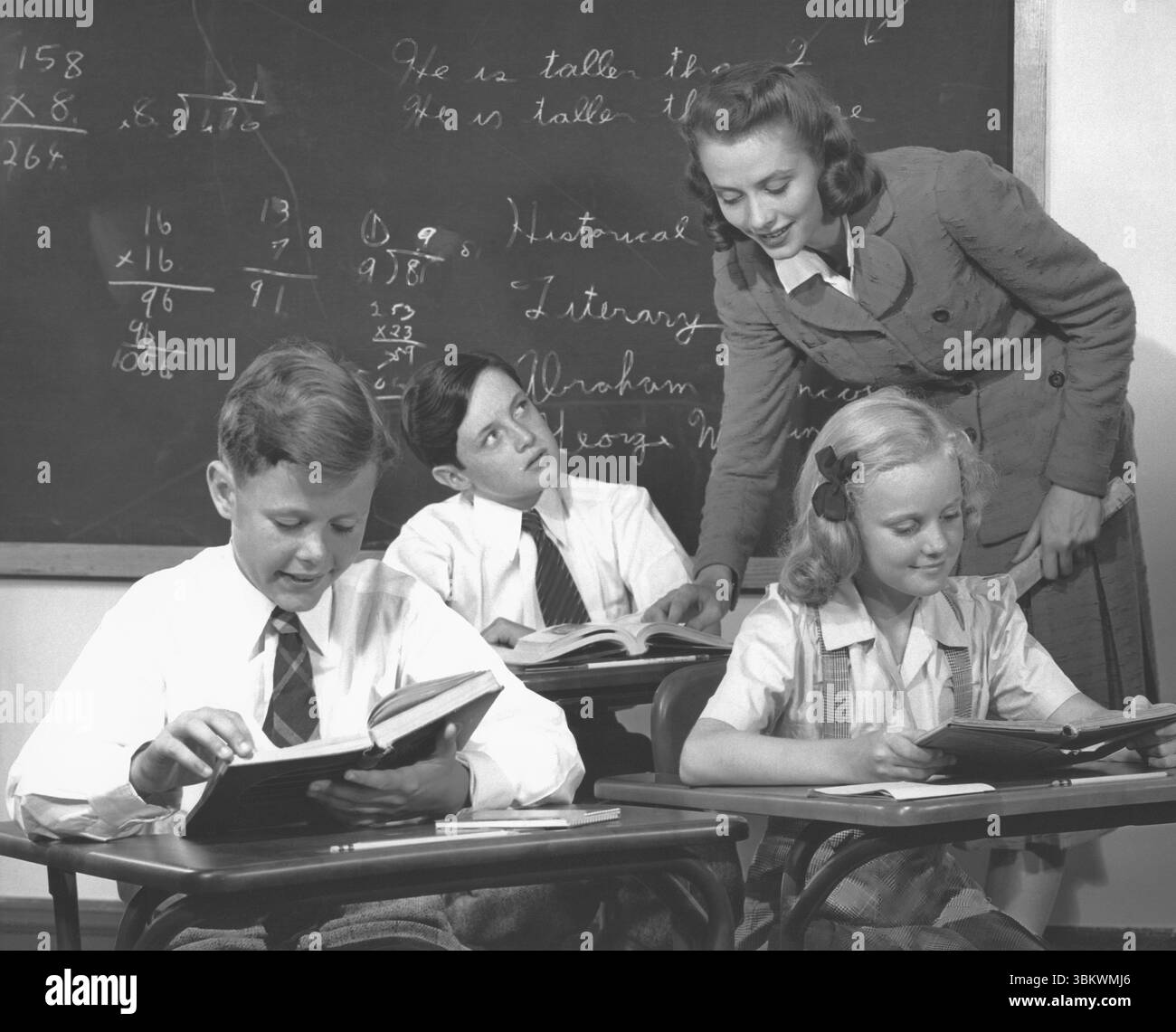 School girls reading Black and White Stock Photos & Images - Alamy