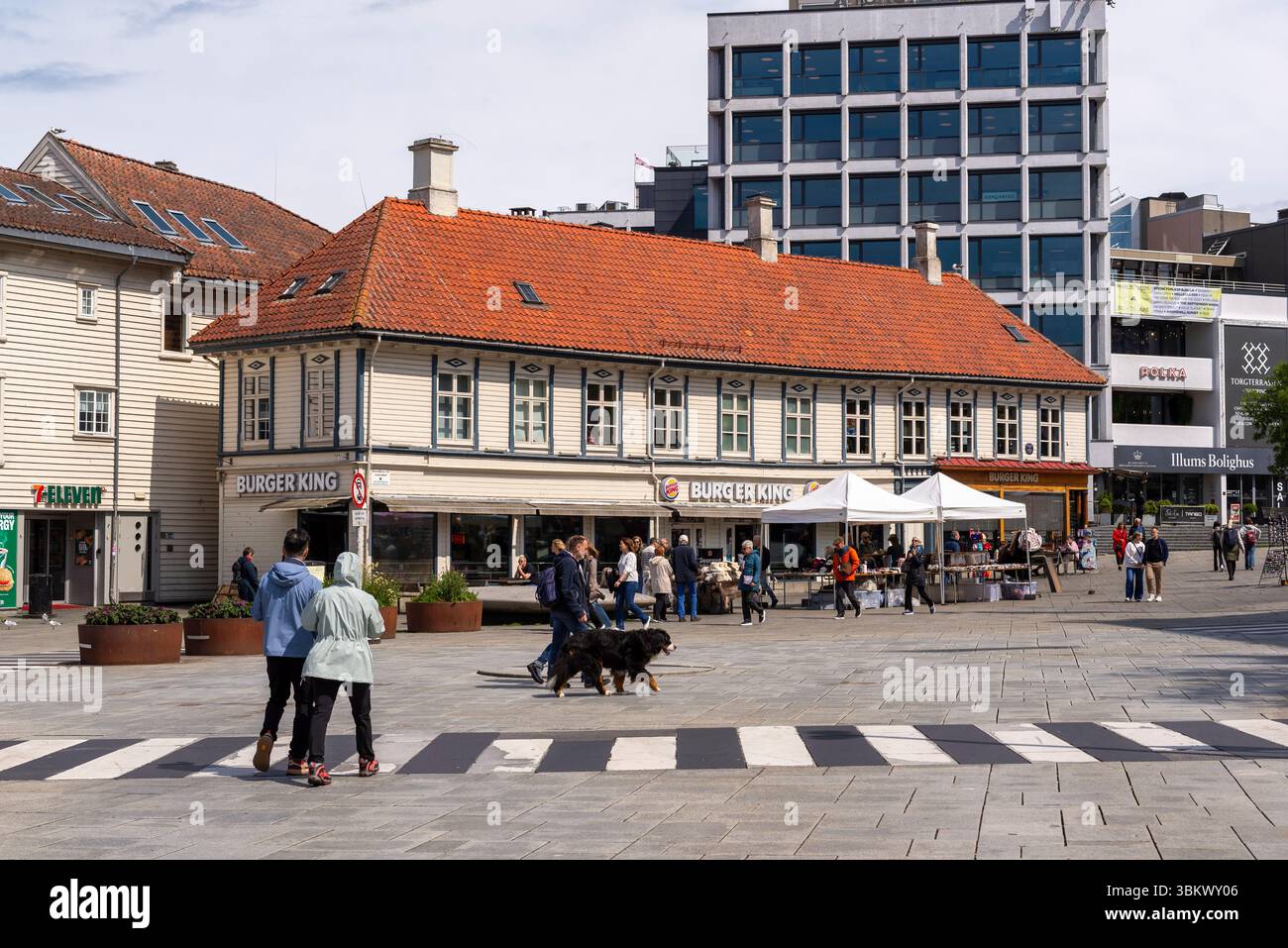 Burger King in shopping precinct, Stavanger, Norway Stock Photo - Alamy