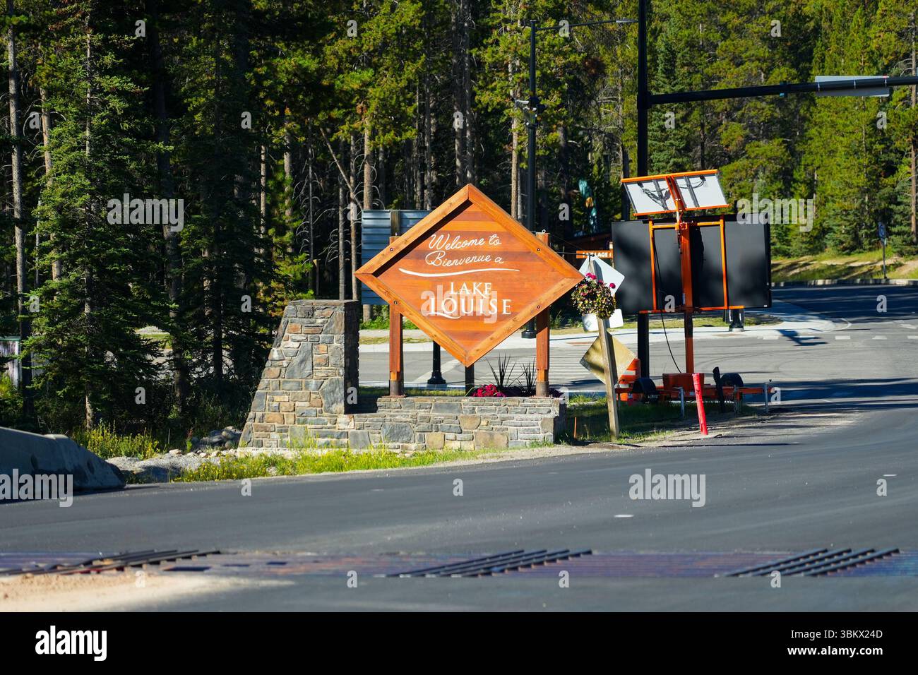 Welcome sign to Lake Louise near Banff in Alberta, Canada Stock Photo ...