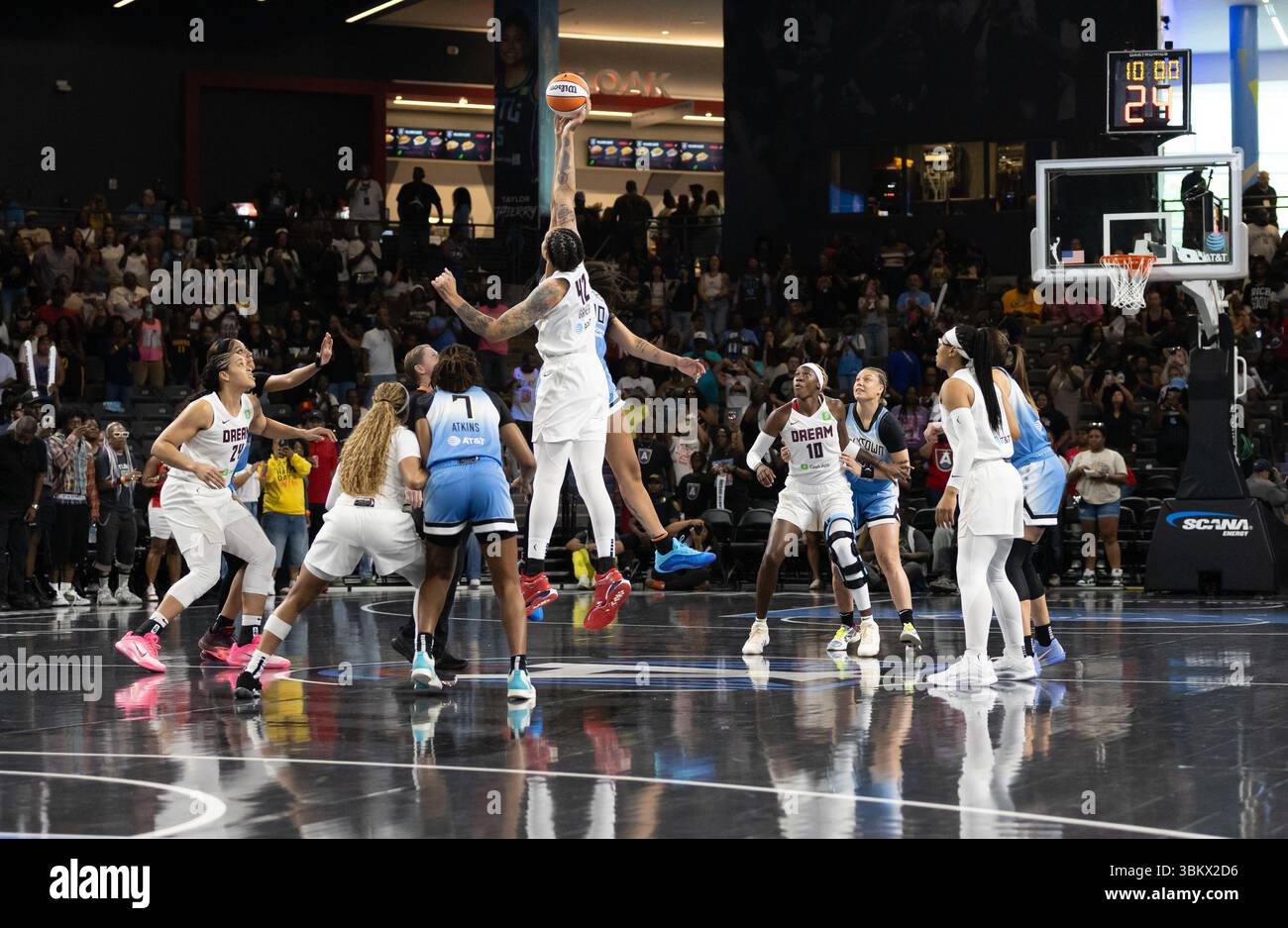 College Park, USA. 22nd June, 2025. Chicago Sky take on the Atlanta ...