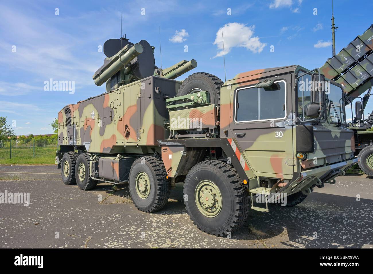 Roland RAD Flugabwehrraketensystem, Militärhistorisches Museum der ...