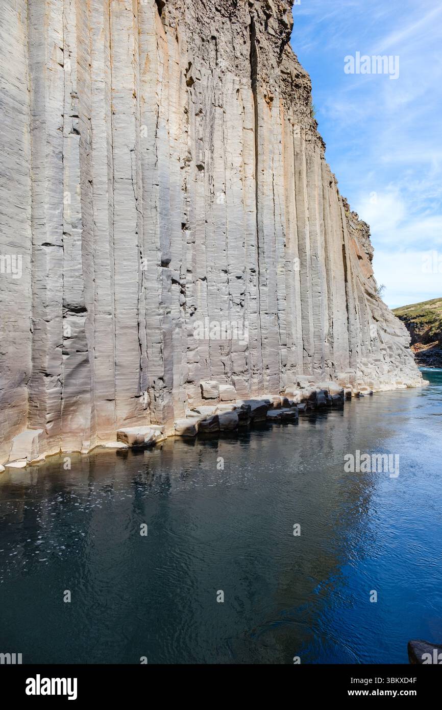 Explore the stunning Studlagil Canyon, where dramatic basalt columns ...