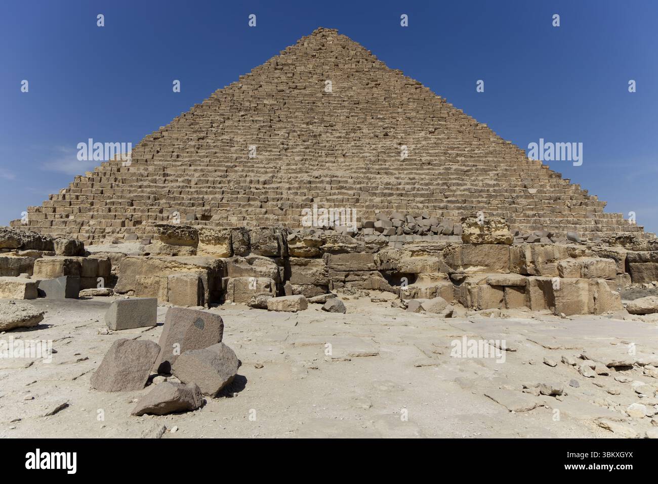 View of the Pyramid of Menkaure in Giza, Egypt Stock Photo - Alamy