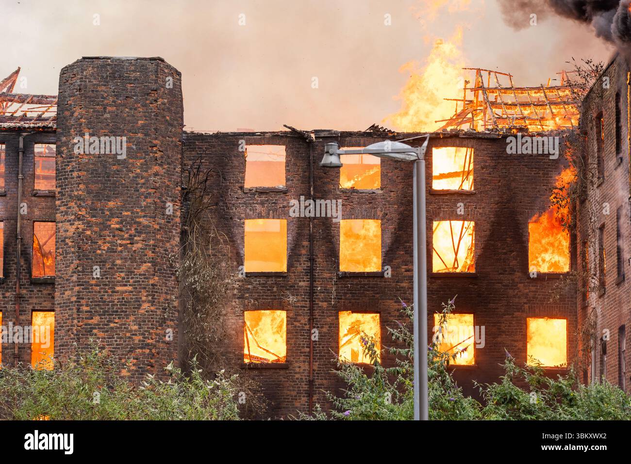 Manchester, UK. 23 JUN, 2025. Large fire engulfs the abandoned Hotspur ...