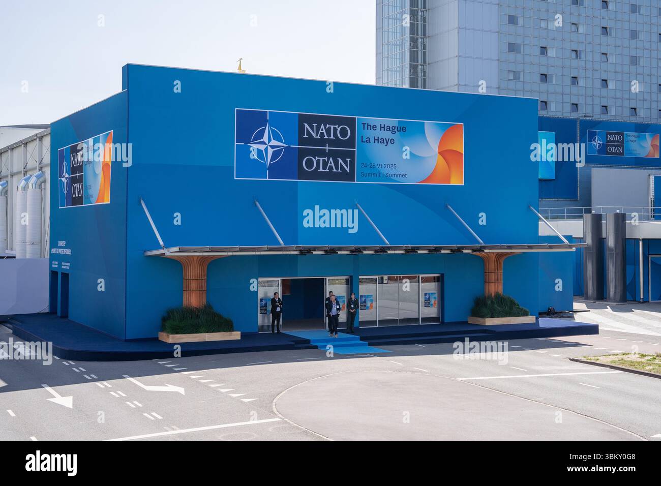 DEN HAAG, NETHERLANDS - JUNE 23: World Forum seen from the outside ...