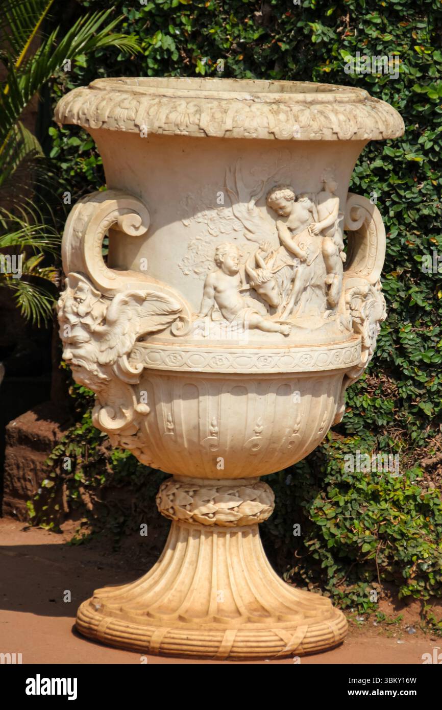 Decorative Garden Urn Stock Photo - Alamy