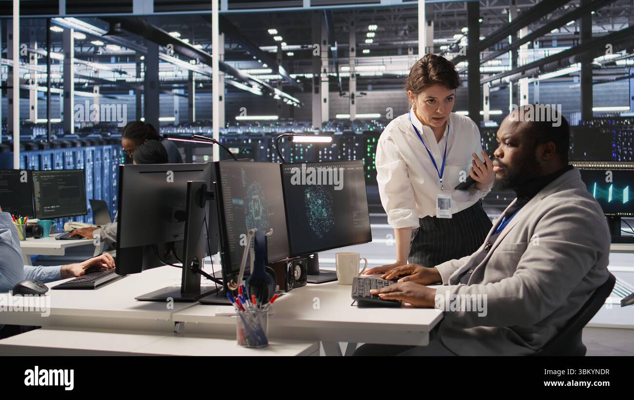 Server farm engineering team using hi-res stock photography and images - Alamy