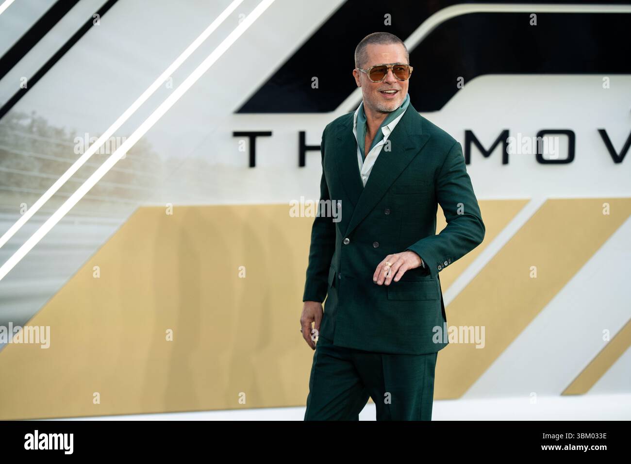 Brad pitt f1 hi-res stock photography and images - Alamy