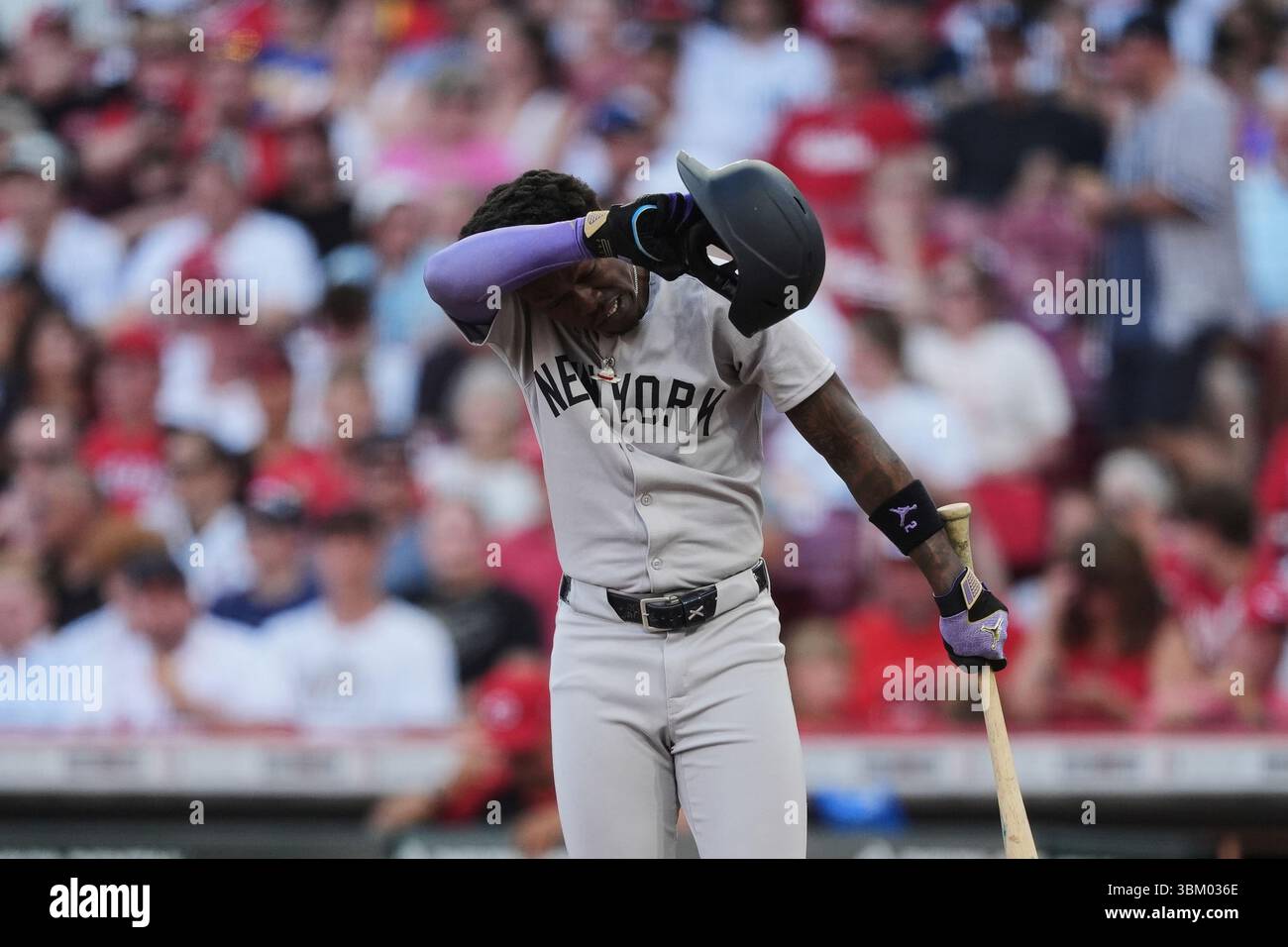 New York Yankees' Jazz Chisholm Jr. wipes his his face during the third ...