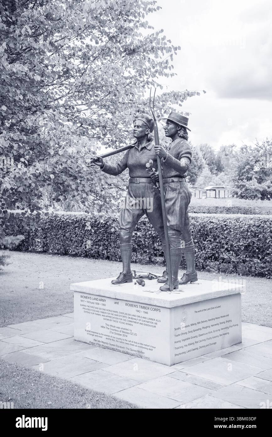 Women’s Land Army Memorial, National Memorial Arboretum, Alrewas ...