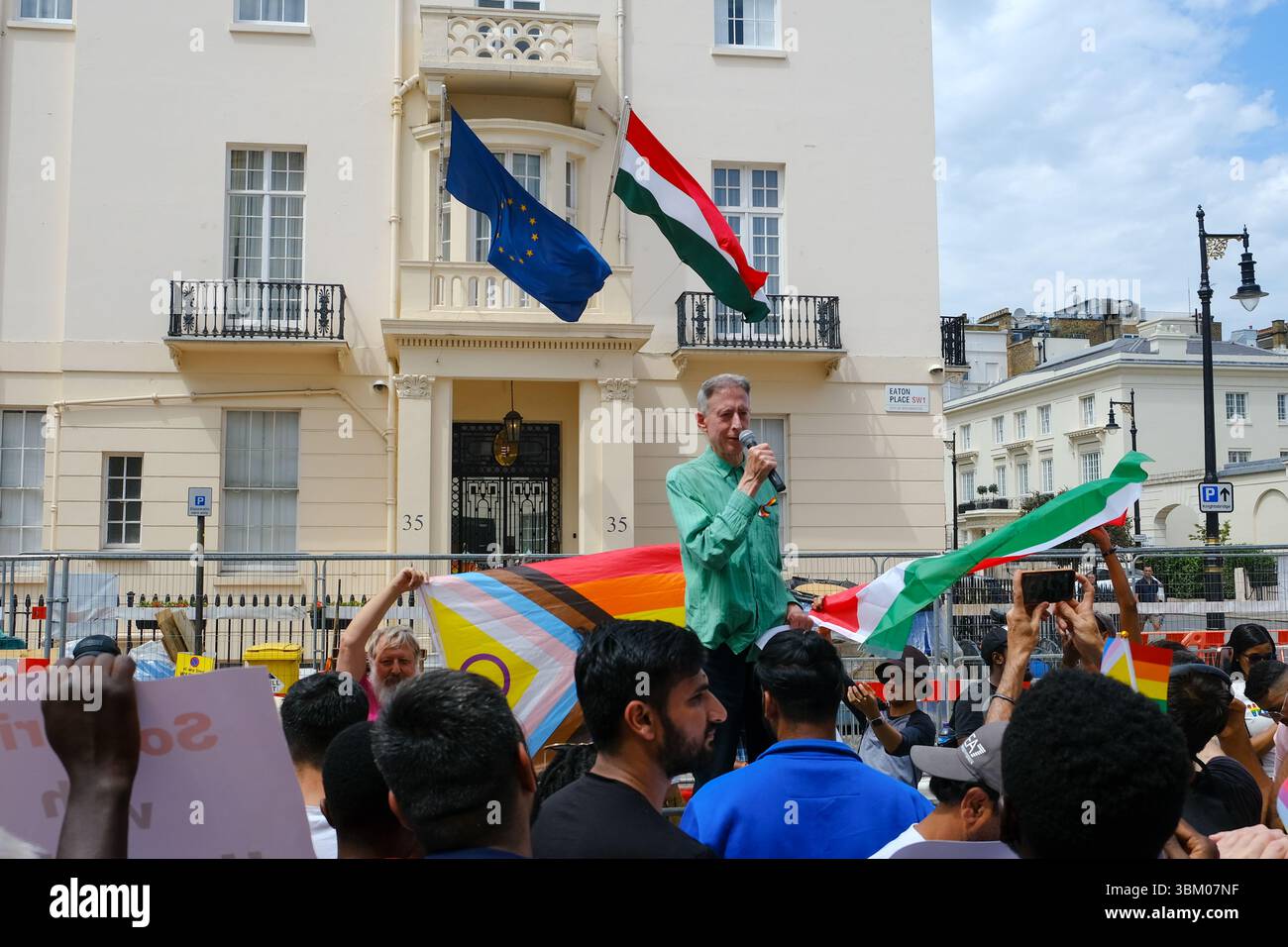 Hungary lgbt protest hi-res stock photography and images - Alamy