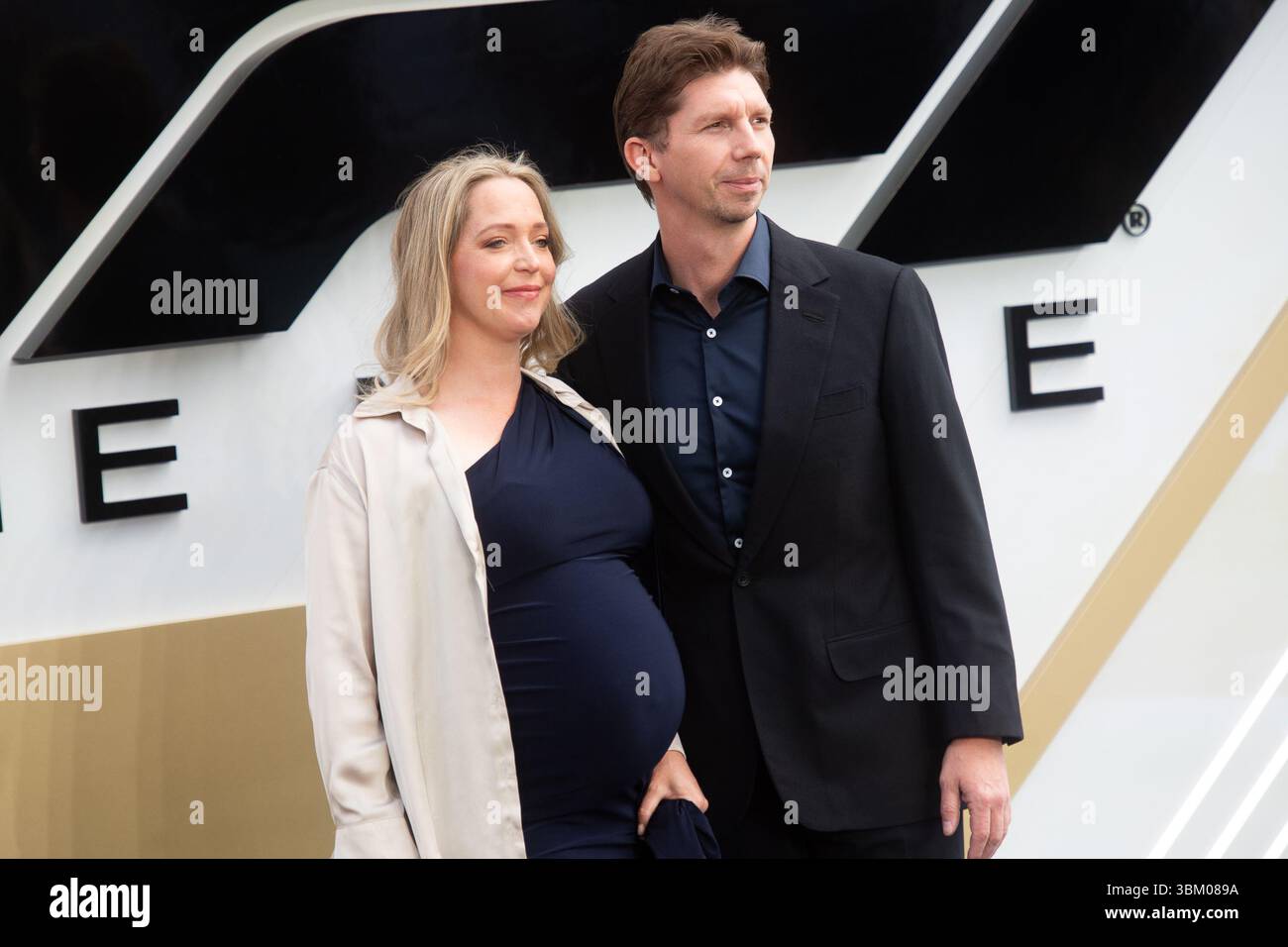 Williams f1 team pincipal james vowles and partner rachel rolph hi-res ...