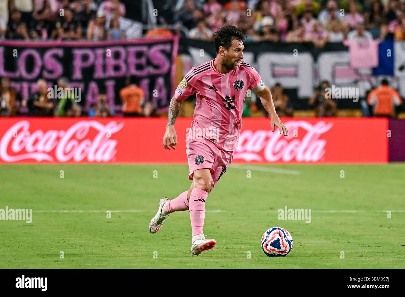 HardRock Stadium MIAMI GARDENS, FLORIDA - JUNE 23: Lionel Messi of ...