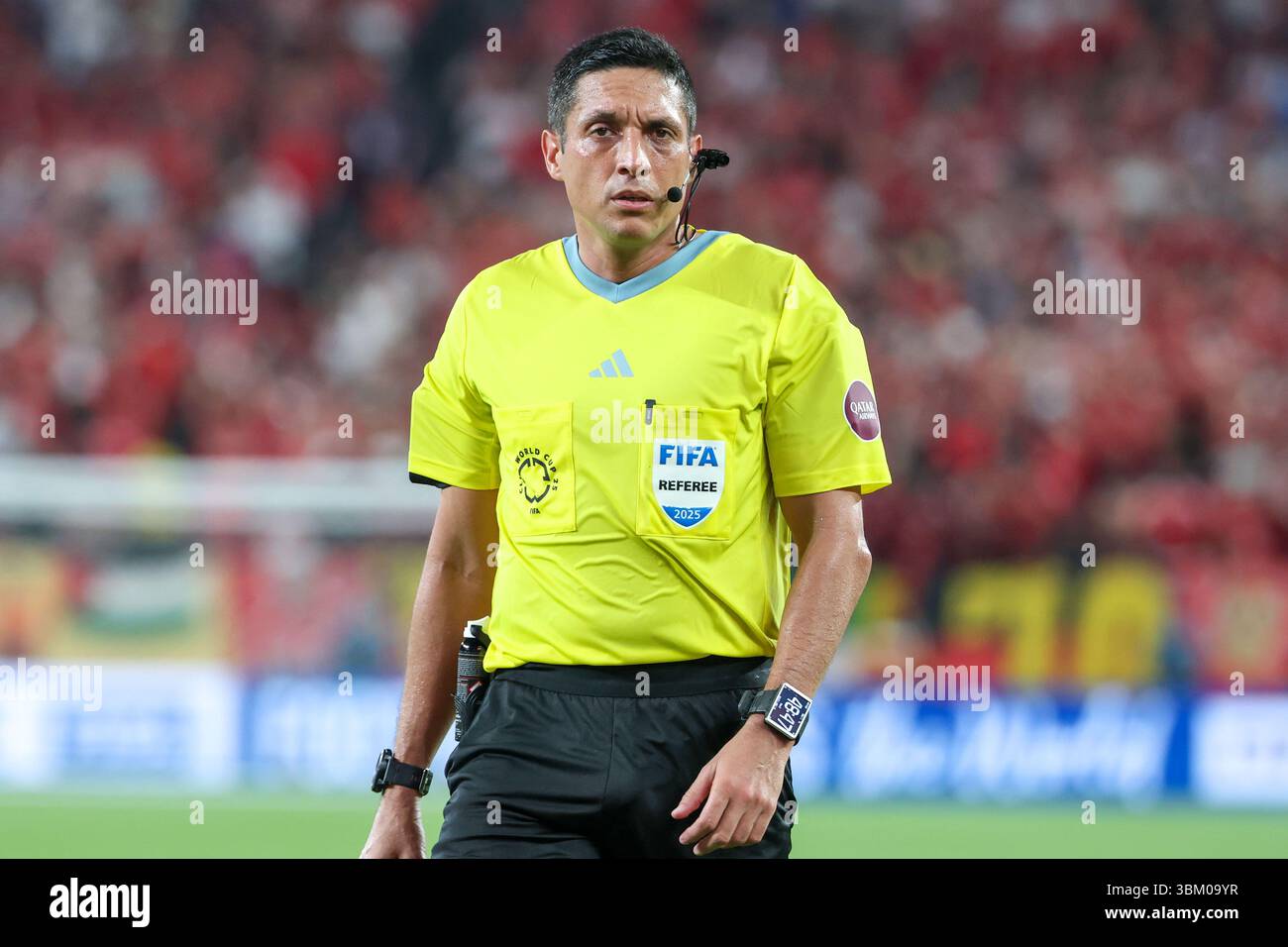 Jesús Valenzuela Referee in the match Porto and Al Ahly in the FIFA ...
