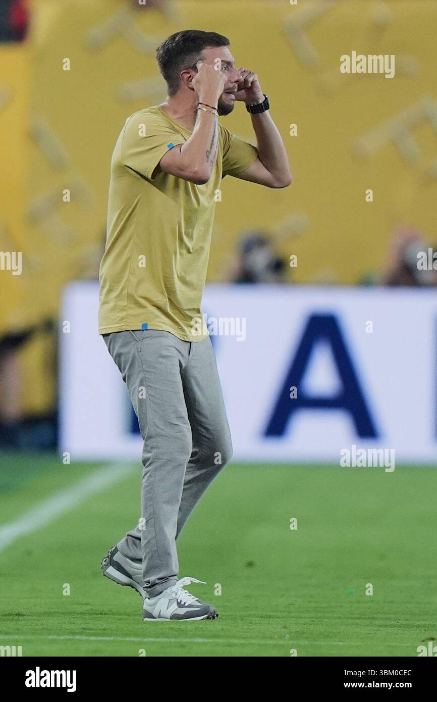 Porto manager Martin Anselmi reacts during the Club World Cup Group A ...