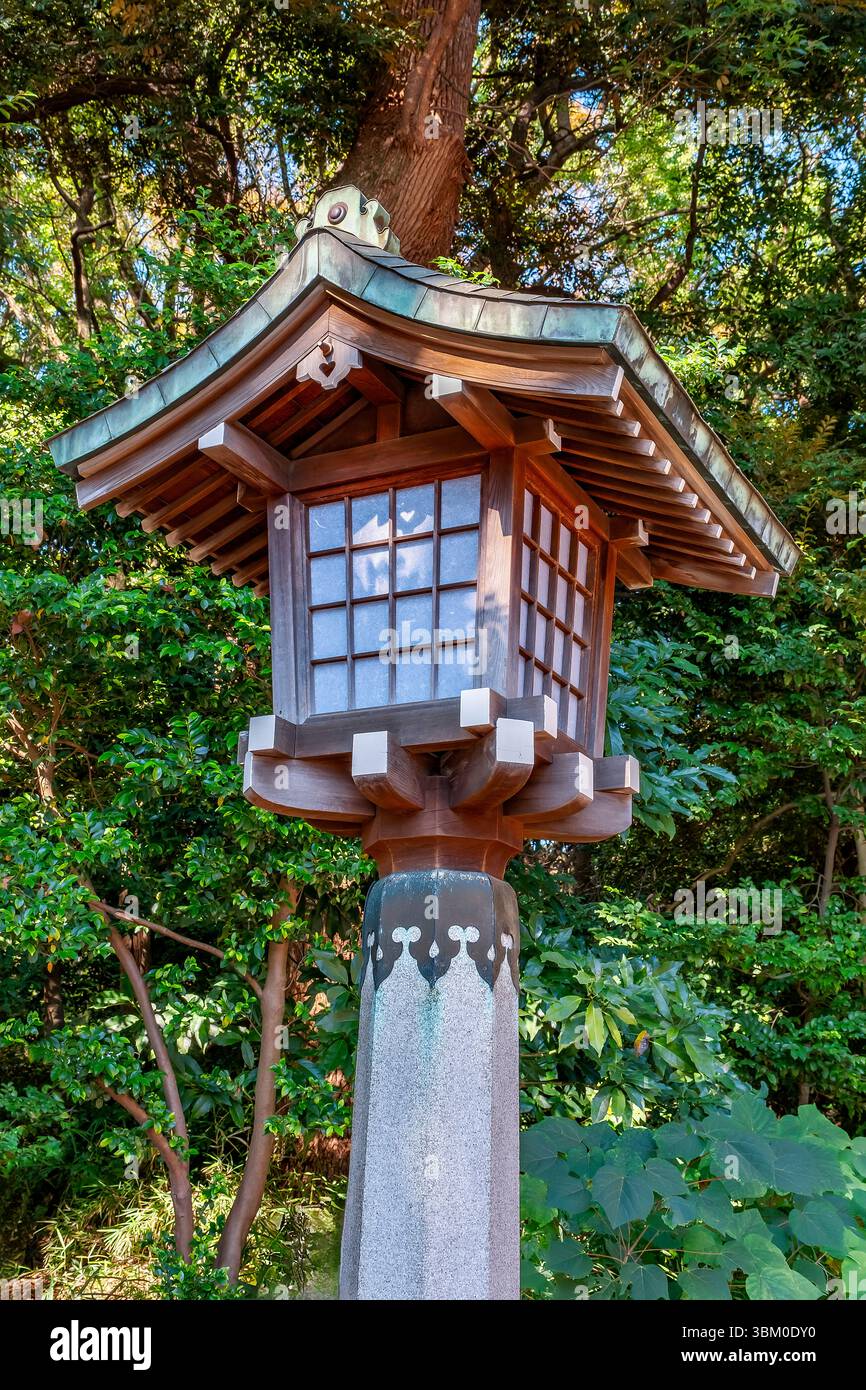 Small shrine in forest near Meiji Jingu, Shibuya, Tokyo, Japan Stock ...