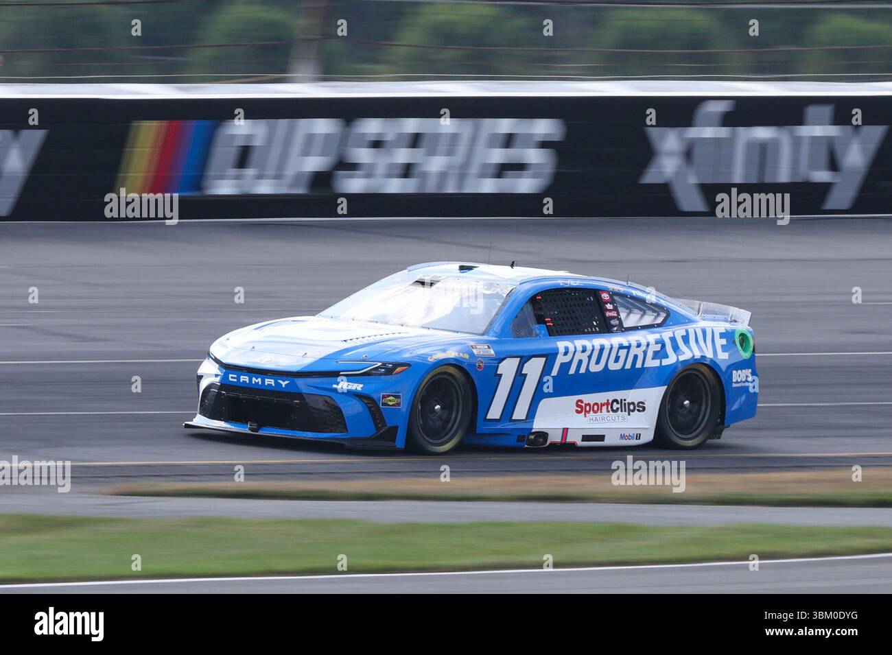 LONG POND, PA - JUNE 22: Denny Hamlin (#11 Joe Gibbs Racing Progressive ...