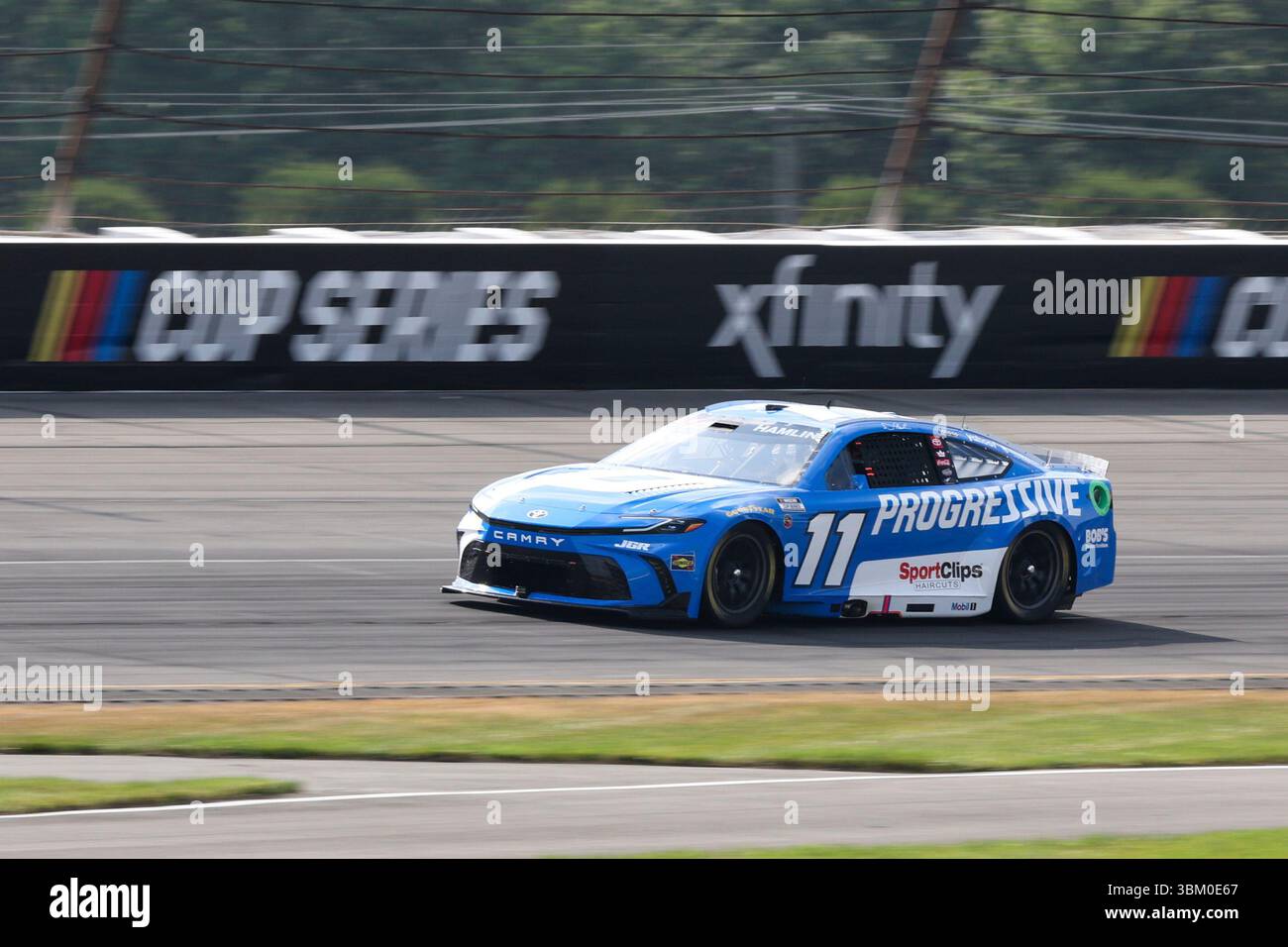 LONG POND, PA - JUNE 22: Denny Hamlin (#11 Joe Gibbs Racing Progressive ...