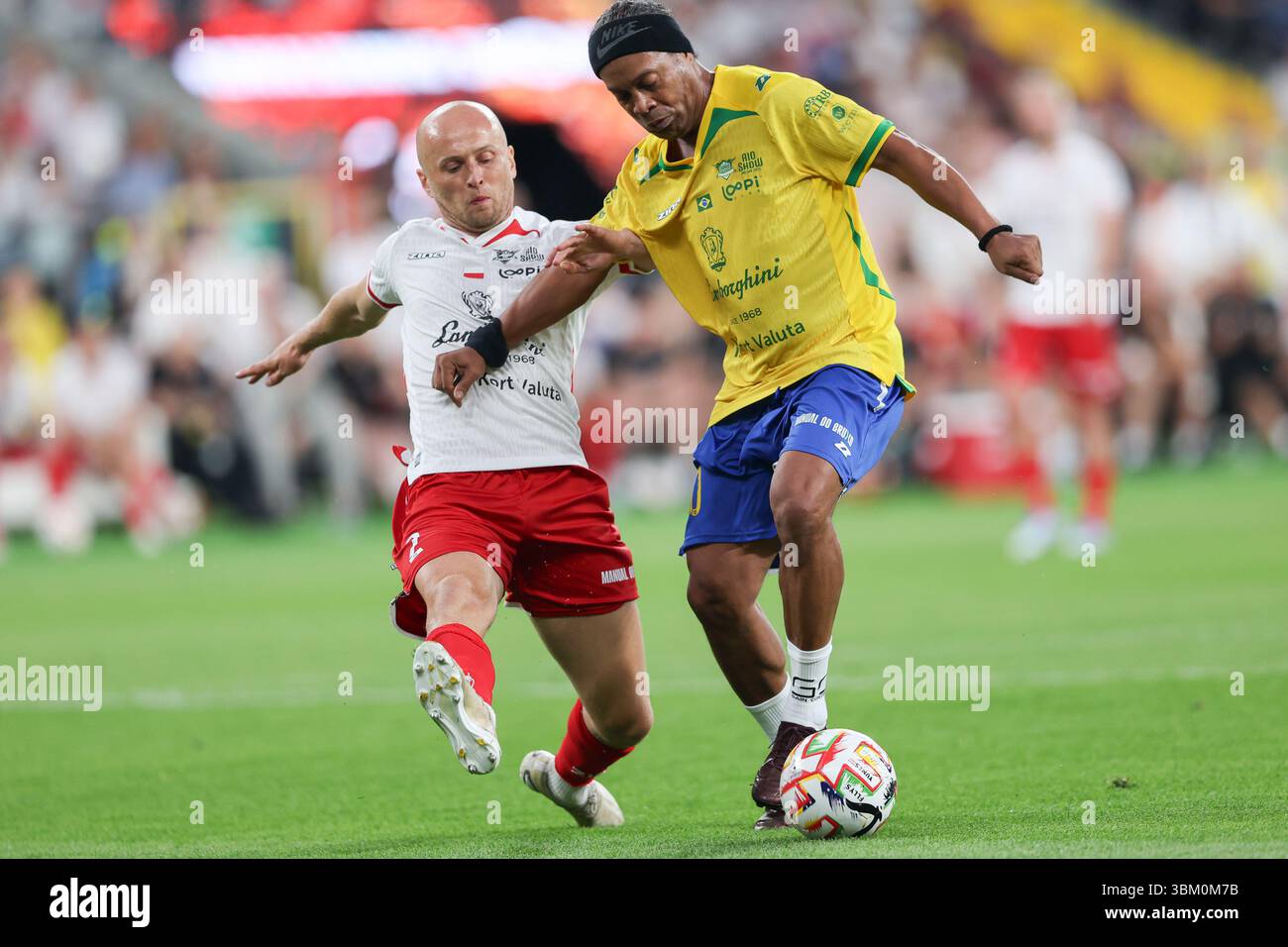 Michal Pazdan of Poland (L) and Ronldinho Gaucho of Brazil (R) seen in ...