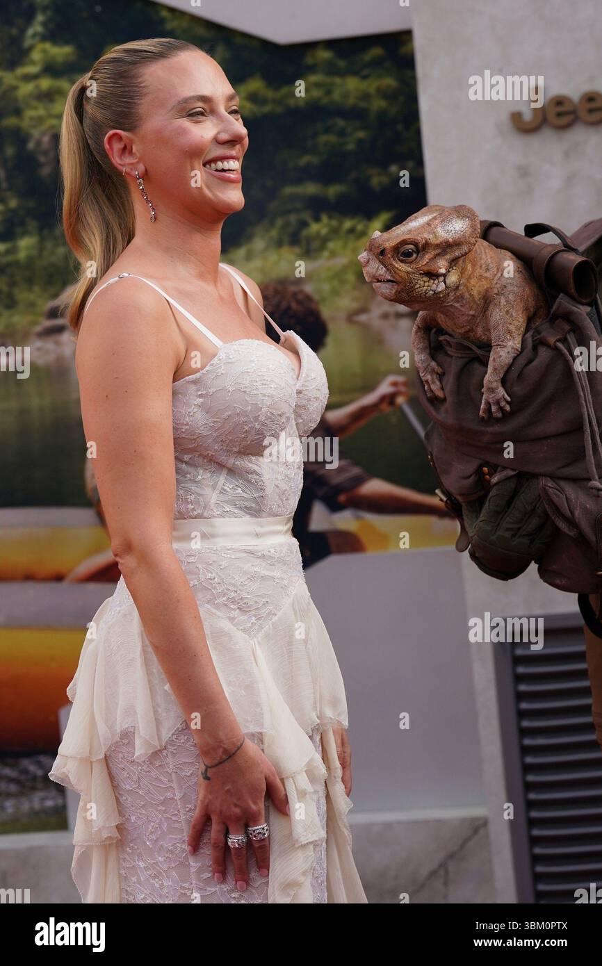 Ny. 23rd June, 2025. Scarlett Johansson, Dolores the Aquilops at ...